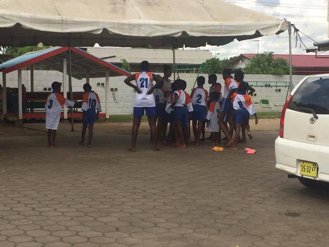 Particolare-tenue's naar Paramaribo